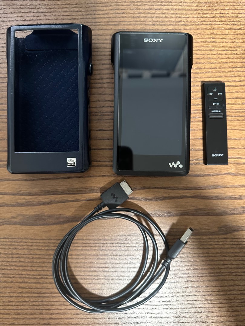 Sony WM1A walkman with Accessories, Audio, Portable Music Players on ...