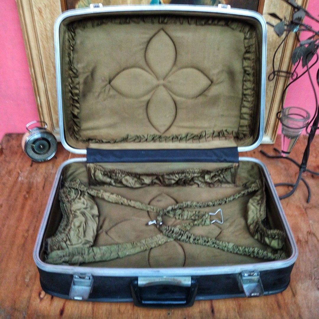 Tas koper jadul vintage lawas kuno antik, Antik, Lainnya di Carousell