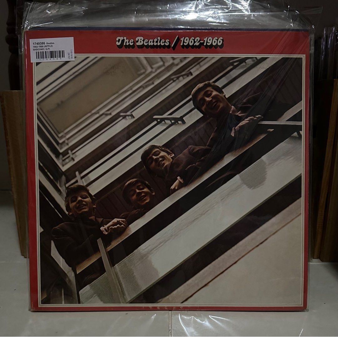 The Beatles 1962-1966 2LP Vinyl Records Plaka LP, Hobbies & Toys, Music & Media, Vinyls on Carousell