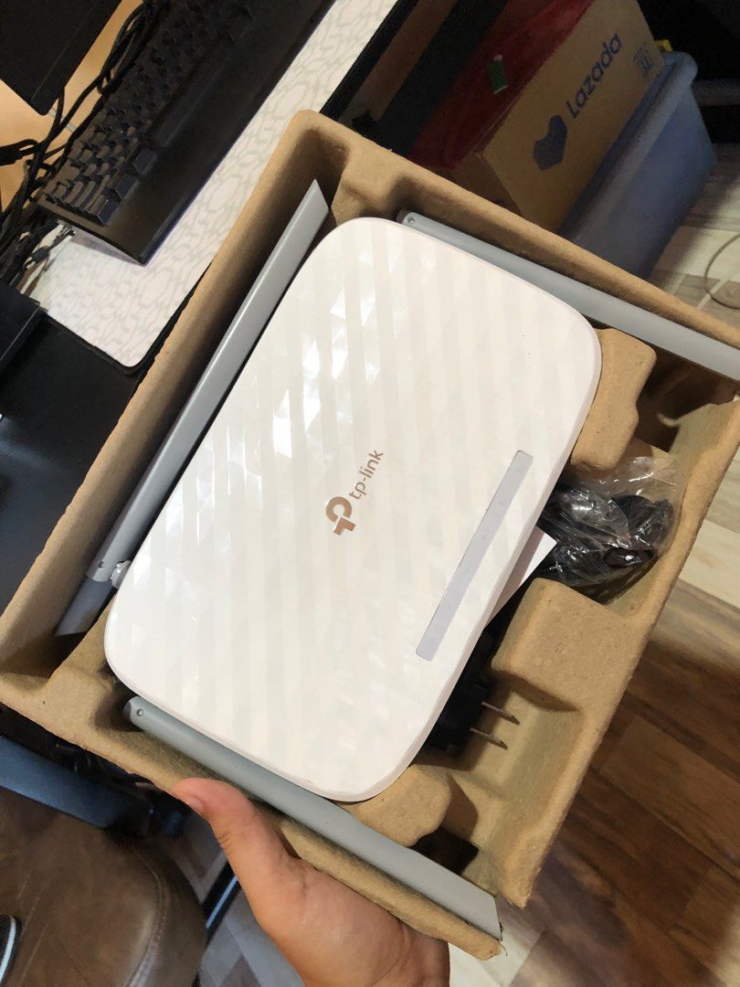 TP LINK AC1200 WIRELESS DUAL BAND ROUTER, Motorbikes, Motorbike Parts ...