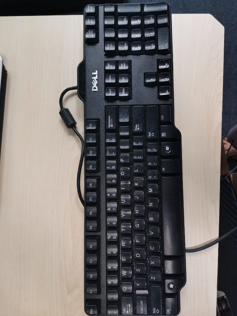 Used Dell Keyboard going for $5 per piece. Lightly used., Computers ...