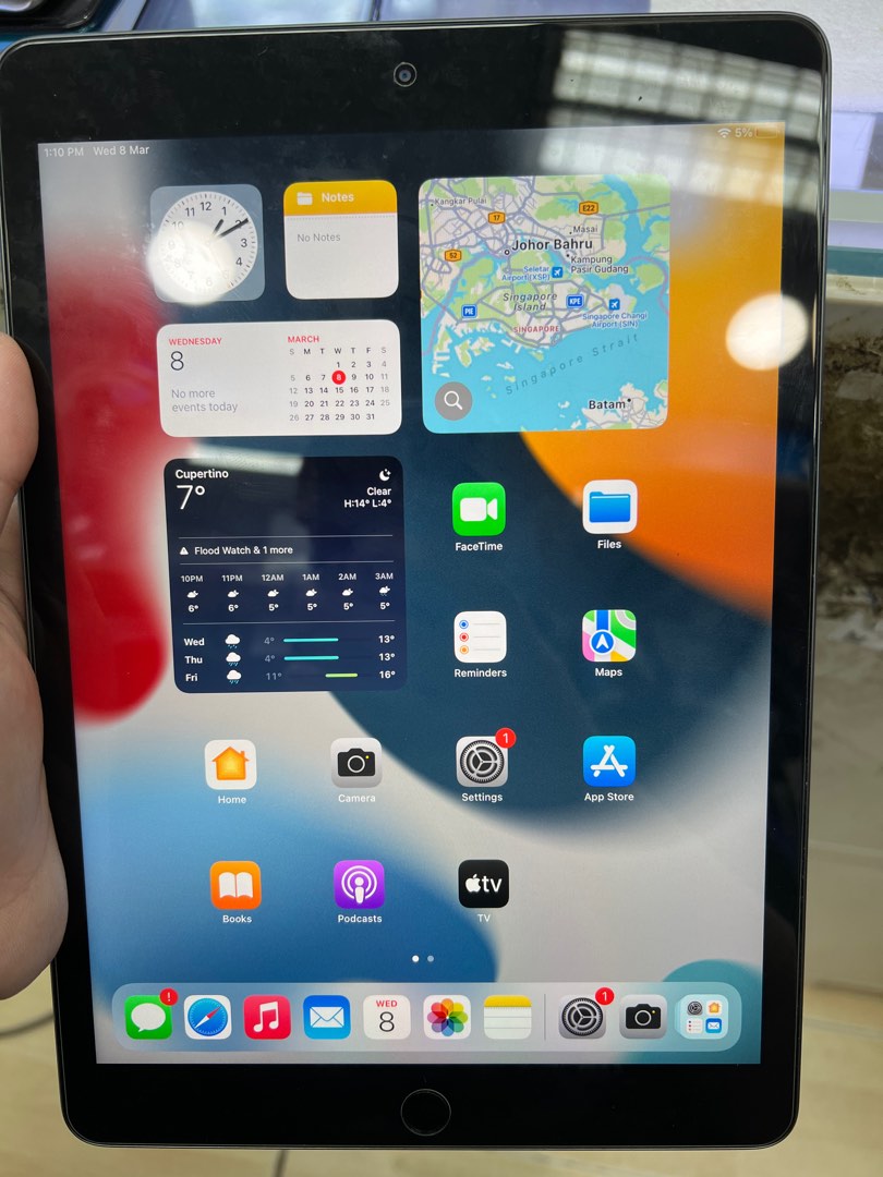 Used Ipad 8th Gen 128gb Wifi only, Mobile Phones & Gadgets, Tablets ...