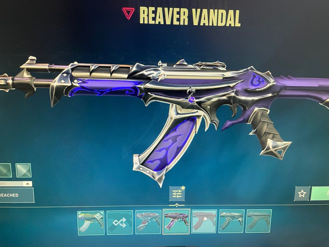 WTS Valorant account w RGX Blade WaveForm, Video Gaming, Gaming ...