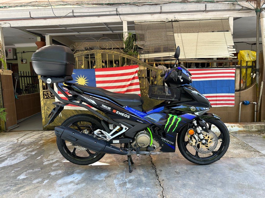 Yamaha Y15 2016 (V1 convert V2) untuk di jual, Motorbikes on Carousell