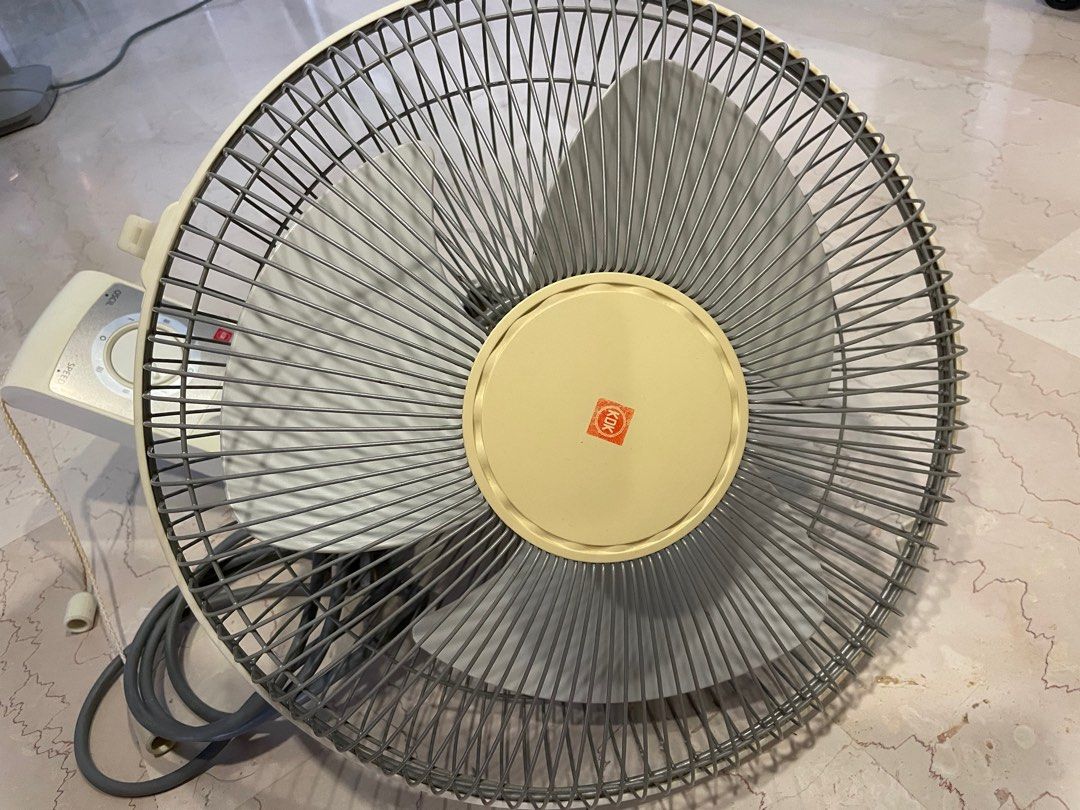 12 inch KDK Wall Fan (Spoilt), Furniture & Home Living, Lighting & Fans ...