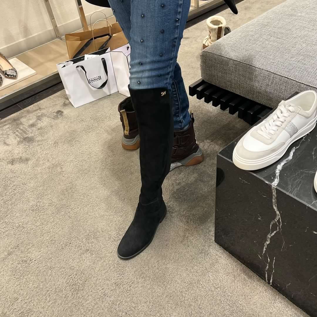 5折全新37 Sw Stuart weitzman Boots 平底 37 Keelan suede and neoprene knee boots, 女裝, 鞋, 靴 - Carousell