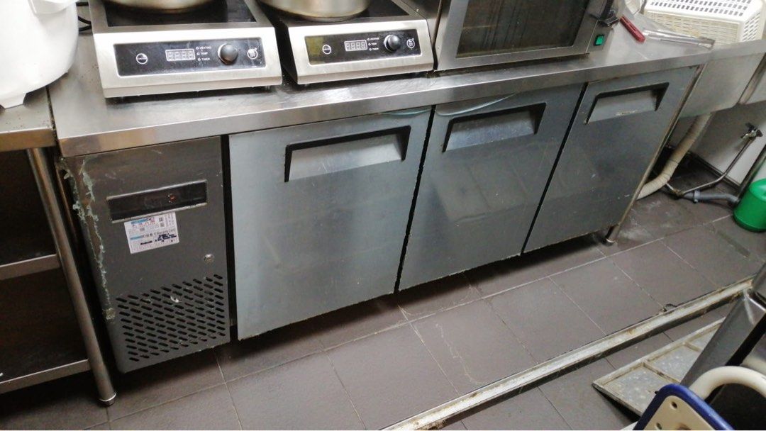 3 door counter chiller, TV & Home Appliances, Kitchen Appliances ...