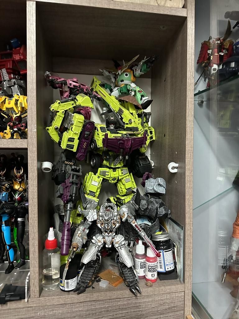 變形金剛 GT generation toy 大力神 破壞神 Devastator 建造派, 興趣及遊戲, 玩具 & 遊戲類 - Carousell