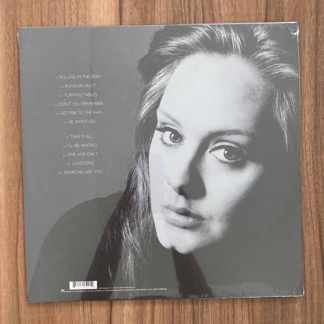 Adele - 21 vinyl, Hobbies & Toys, Music & Media, Vinyls on Carousell