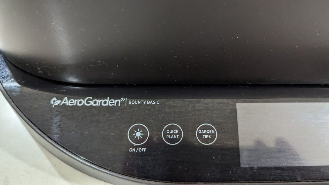 Aerogarden Bounty Basic, Furniture & Home Living, Gardening, Plants ...
