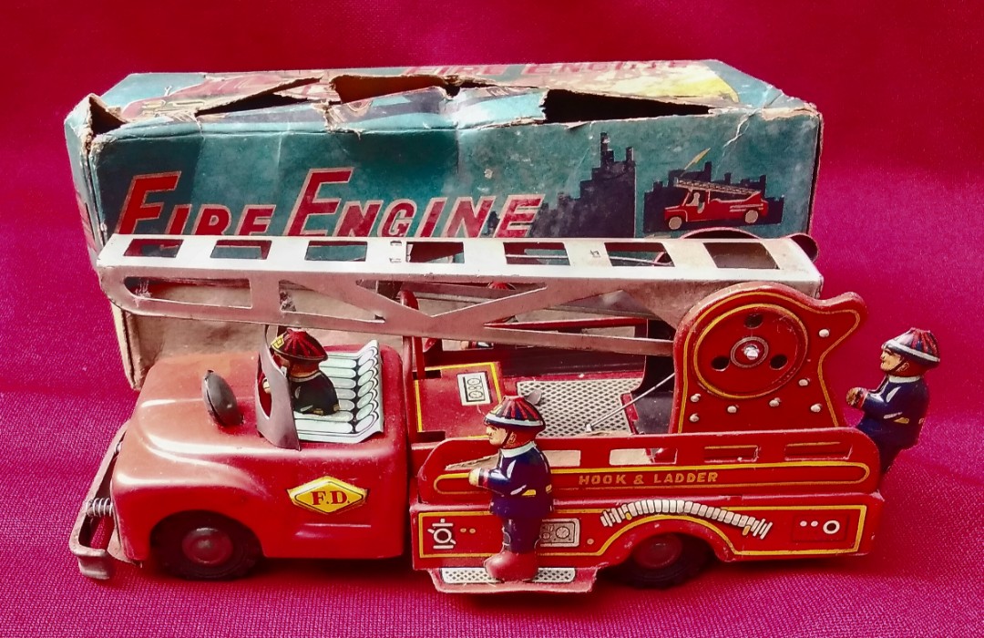 Antik tin toys fire engine truck 50s, Hobbies & Toys, Collectibles ...