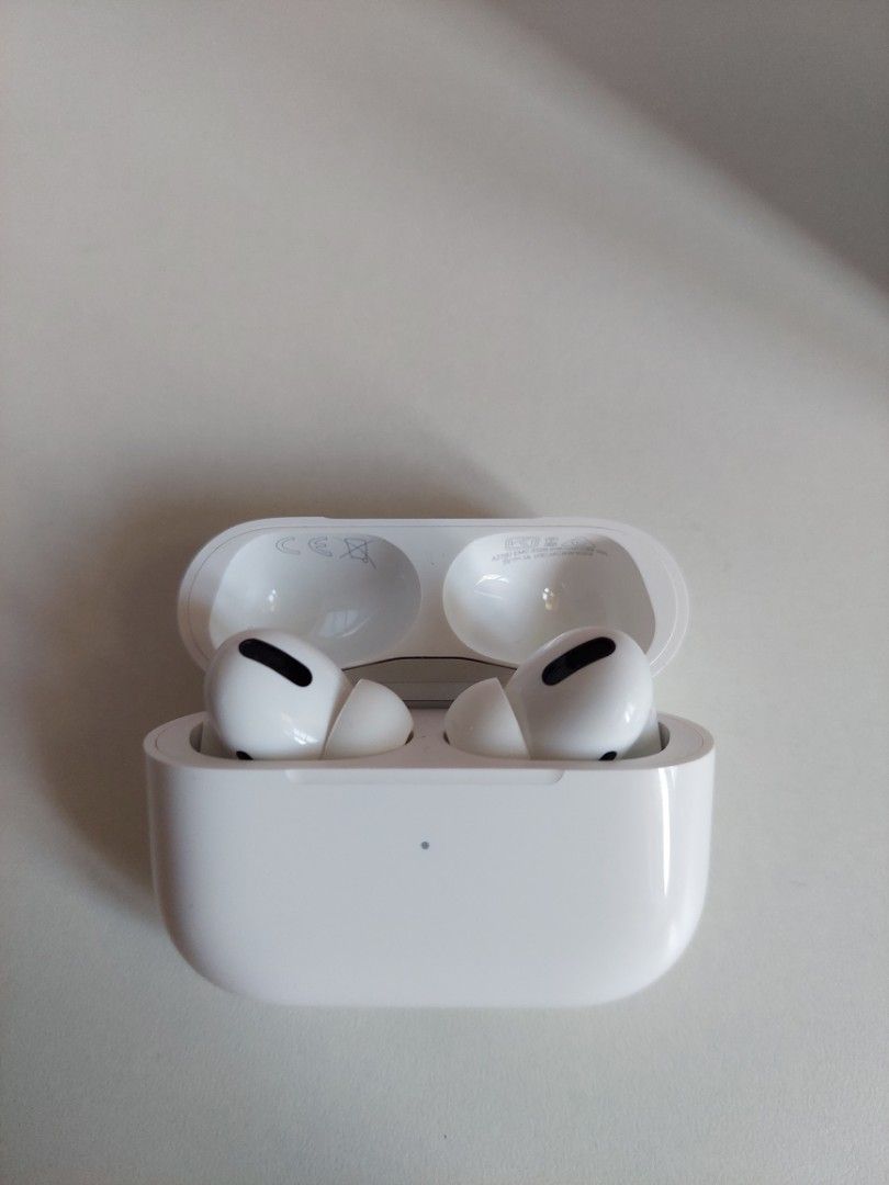 Apple Airpods Pro 1st gen, Audio, Earphones on Carousell