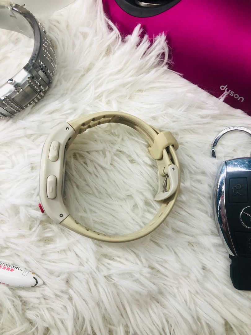 Asics watch running watch WJ32-4000, Luxury, Watches on Carousell