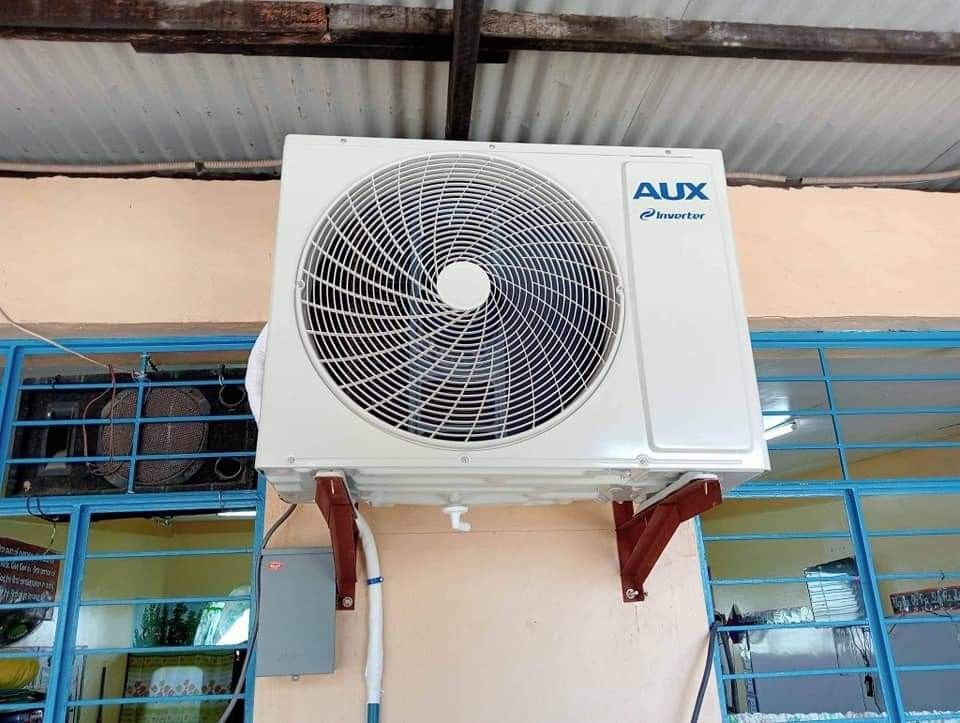 AUX F-SERIES INVERTER Split Type Aircon | FREE 10ft. INSTALLATION, TV ...