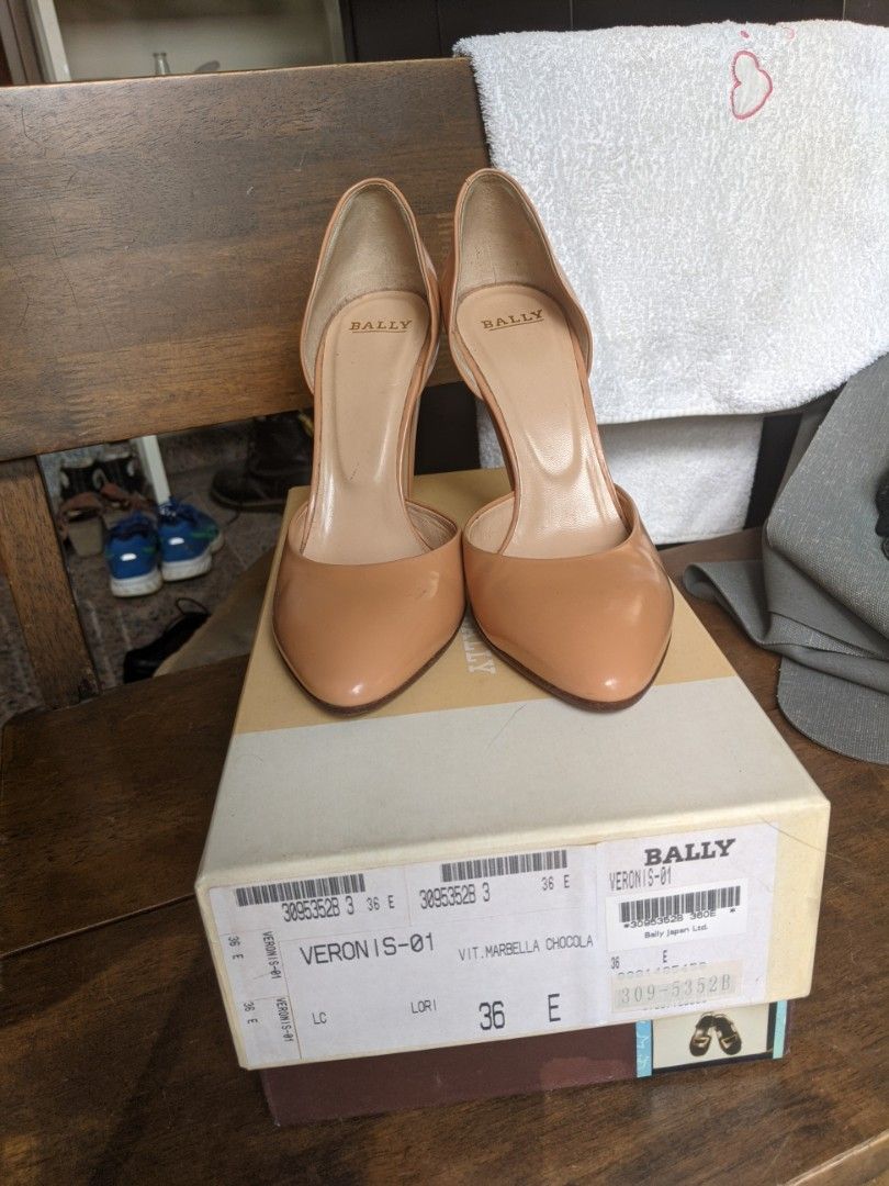 Bally nude heels in EU36, Luxury, Sneakers & Footwear on Carousell
