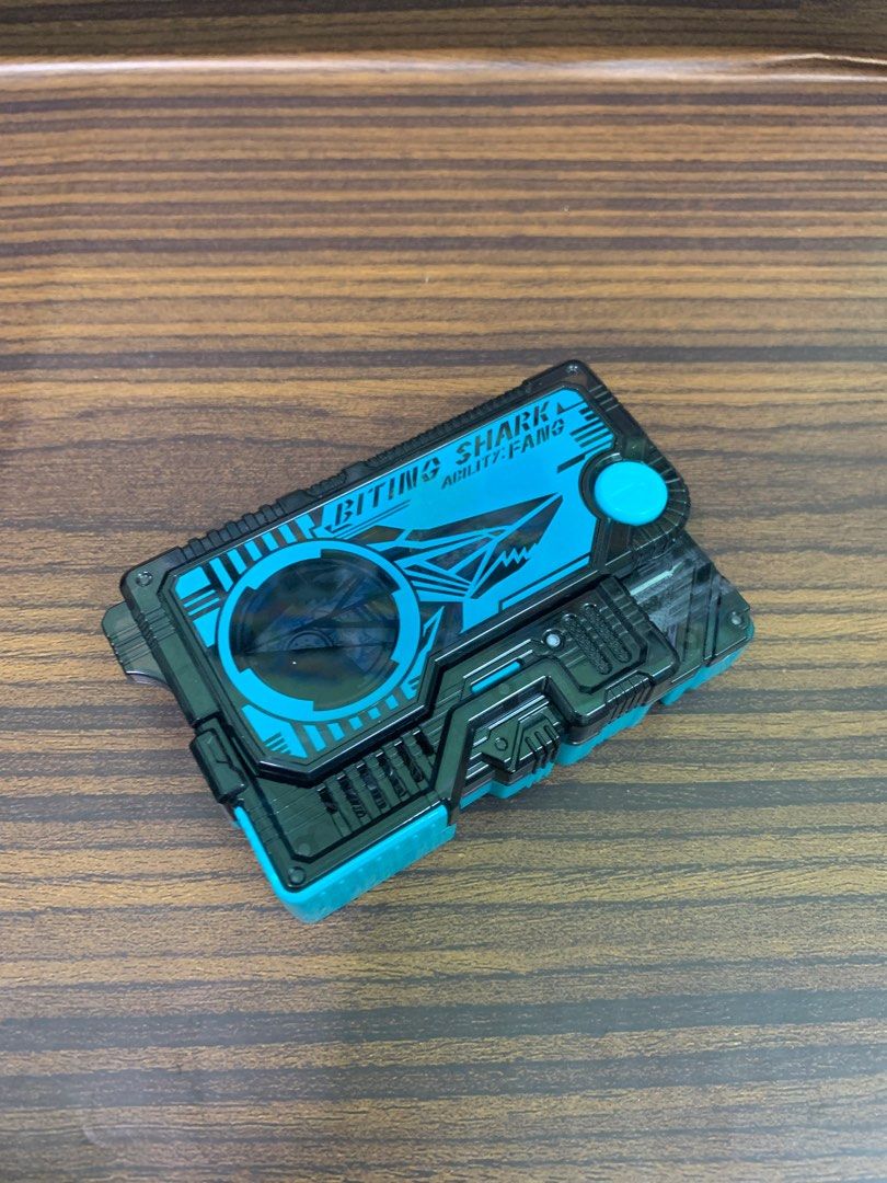 Bandai DX Progrise Key Biting Shark Fang Kamen Rider Zero One, Hobbies ...