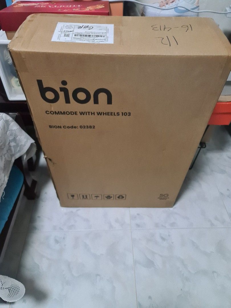 BION Commode with 4 lockable wheelchair, Health & Nutrition, Assistive ...