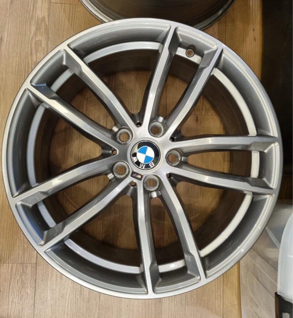 BMW 662 M Sport Staggered Rims on Carousell