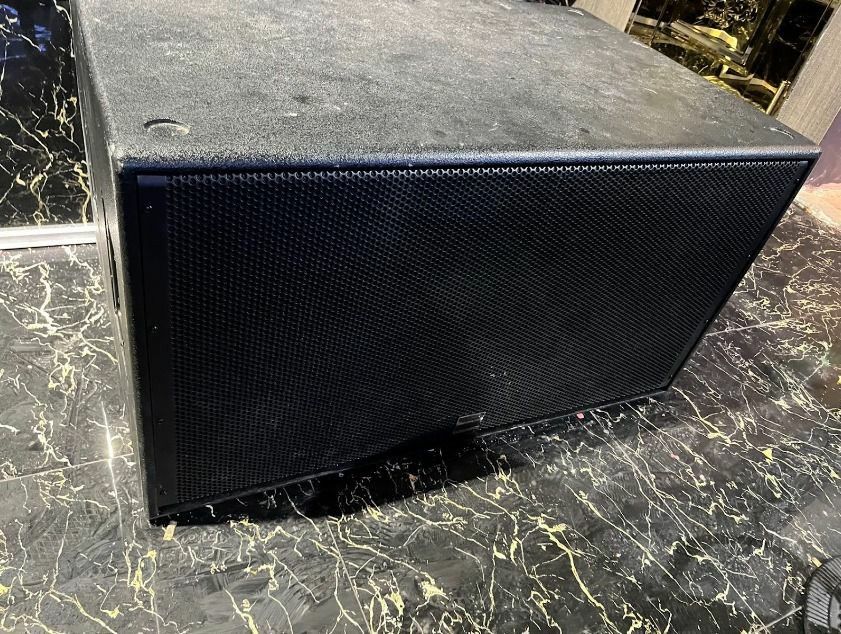 KTV Nightclub DJ Set Sound System & DJ Table (Woofer & Amplifier ...