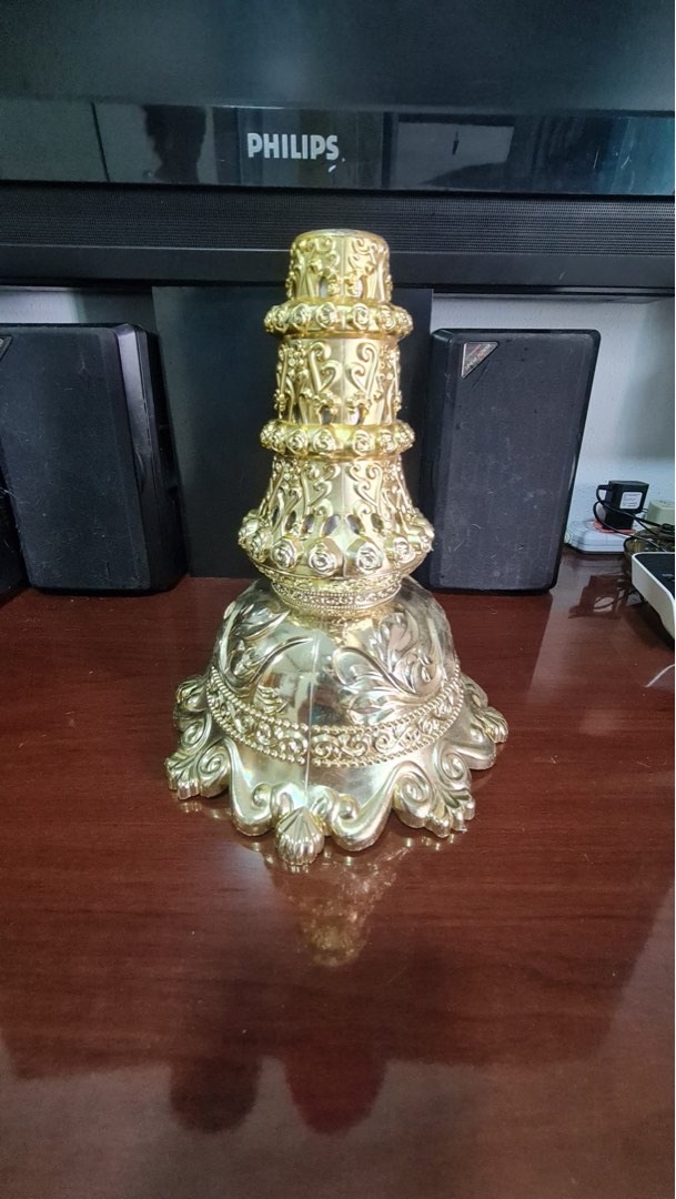 Bunga Paha stand GOLD/ SILVER, Furniture & Home Living, Home ...