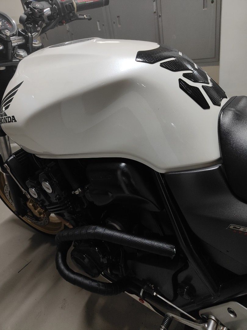 CB400 Tank Pad & Crash Bar Wrap, Motorcycles, Motorcycle Accessories on ...