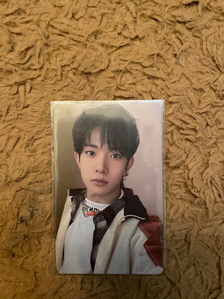 ENHYPEN HEESEUNG PHOTOCARD, Hobbies & Toys, Collectibles & Memorabilia, K-Wave on Carousell