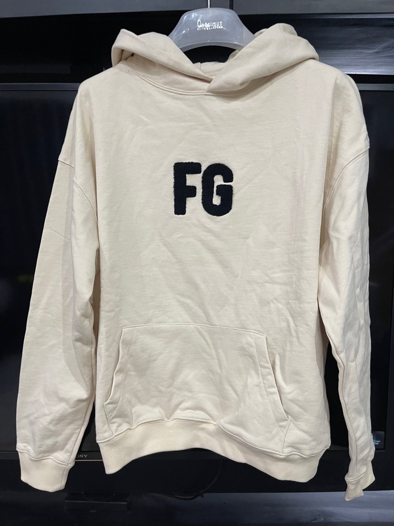 Essentials FOG Hoodie, Men's Fashion, Coats, Jackets and Outerwear on ...