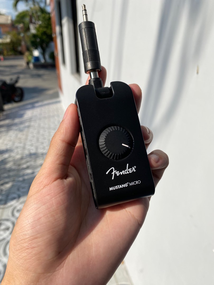 FENDER MUSTANG MICRO, Hobbies & Toys, Music & Media, Music Accessories ...