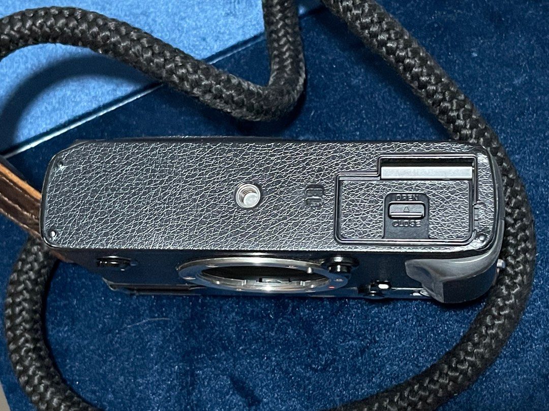 Fuji x-pro 2 body only, Photography, Cameras on Carousell