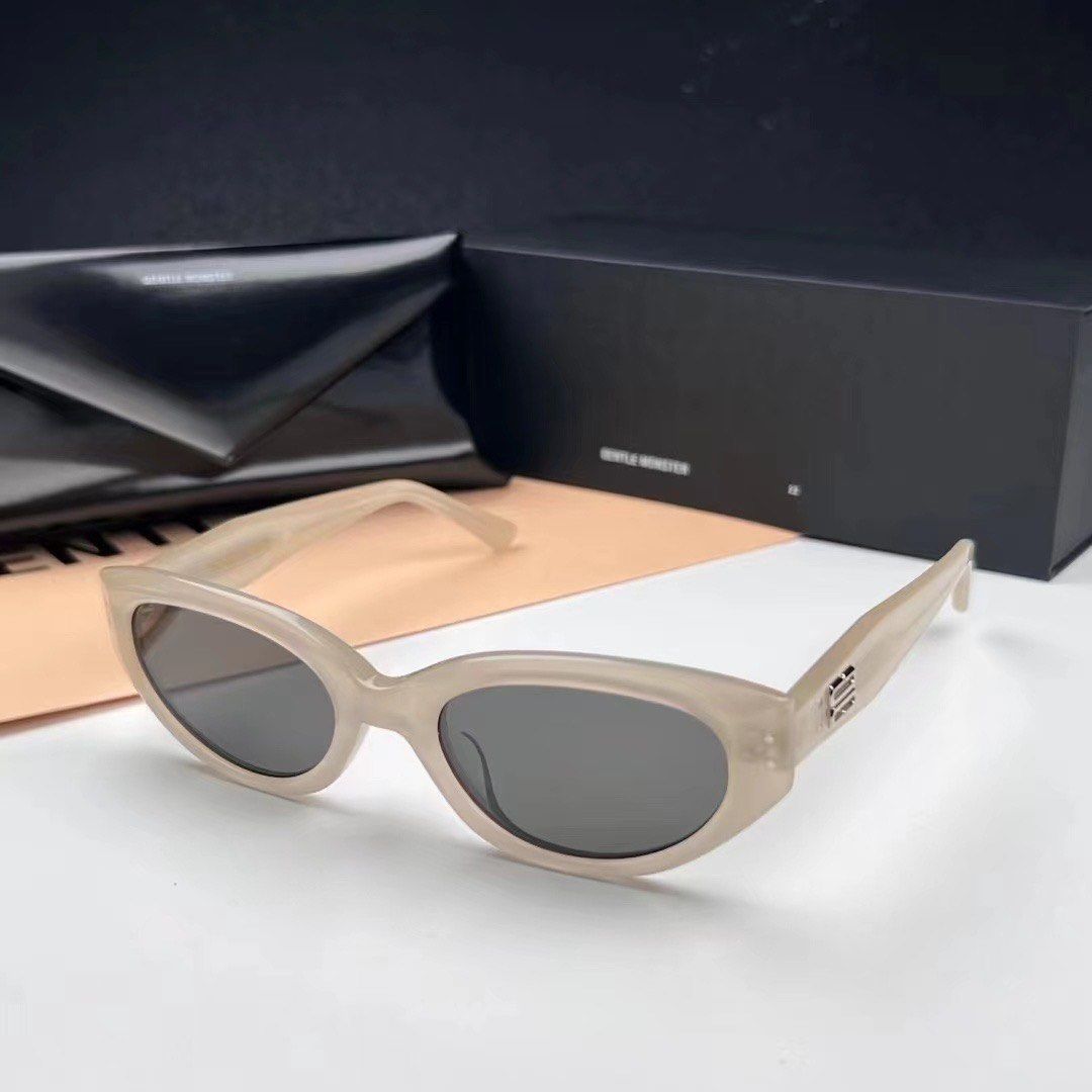 Gentle Monster Rococo, Women's Fashion, Watches & Accessories ...