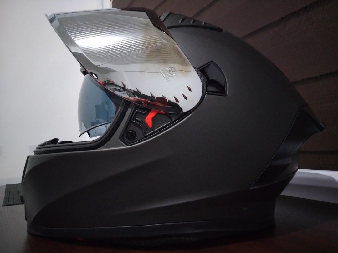 GILLE HELMET GTS V1 FULL FACED MEDIUM, Motorbikes, Motorbike Parts ...