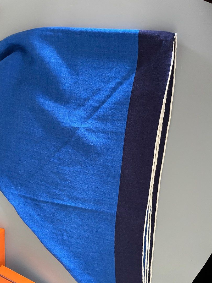 Hermes giant triangle scarf cashmere - silk 190 x 95, Luxury ...