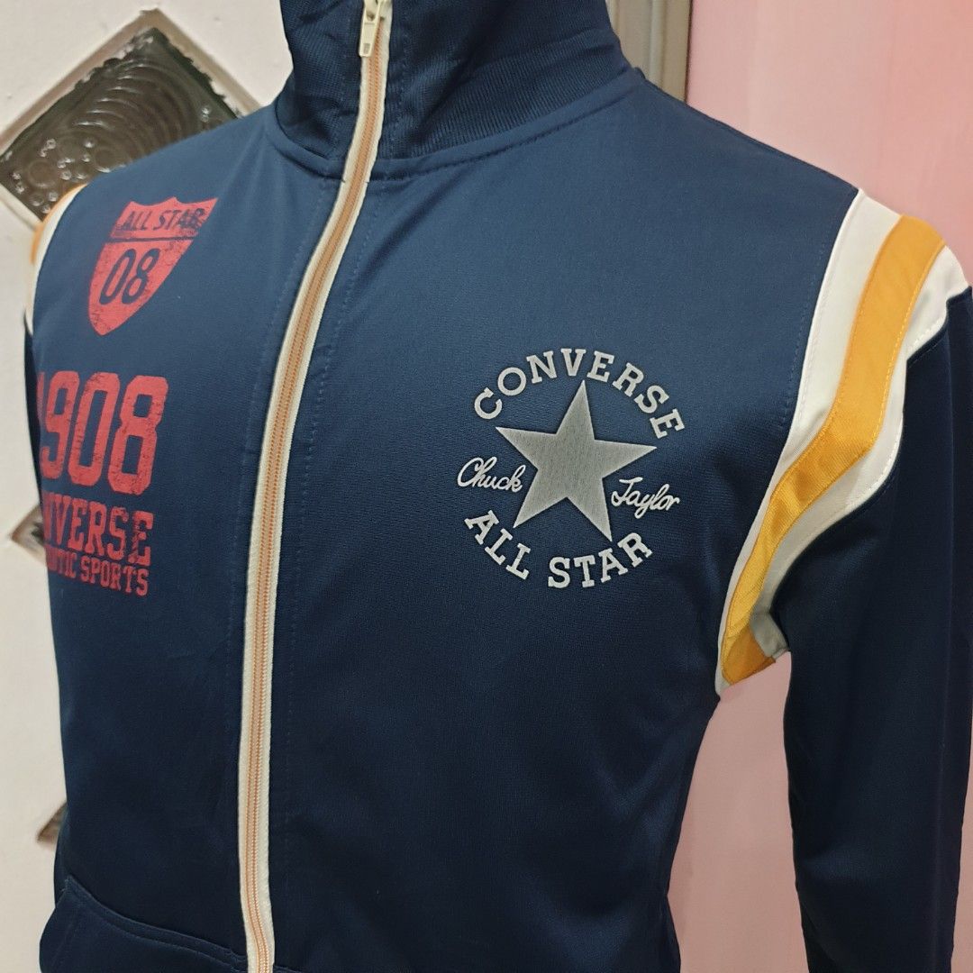 Jaket converse kain sambung, Men's Fashion, Coats, Jackets and ...