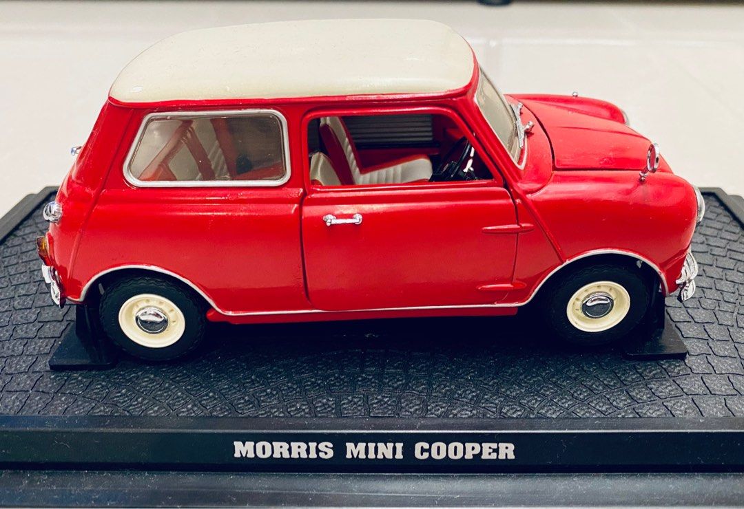 KYOSHO 1:18 Morris Mini Cooper 1275S Red, Hobbies & Toys, Toys & Games ...