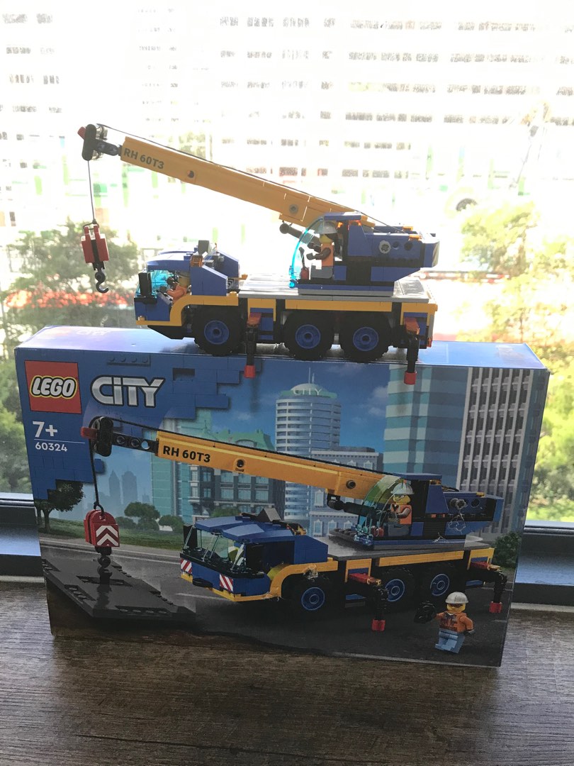 Lego City 60324 Mobile Crane Speed Build , Hobbies & Toys, Toys & Games ...
