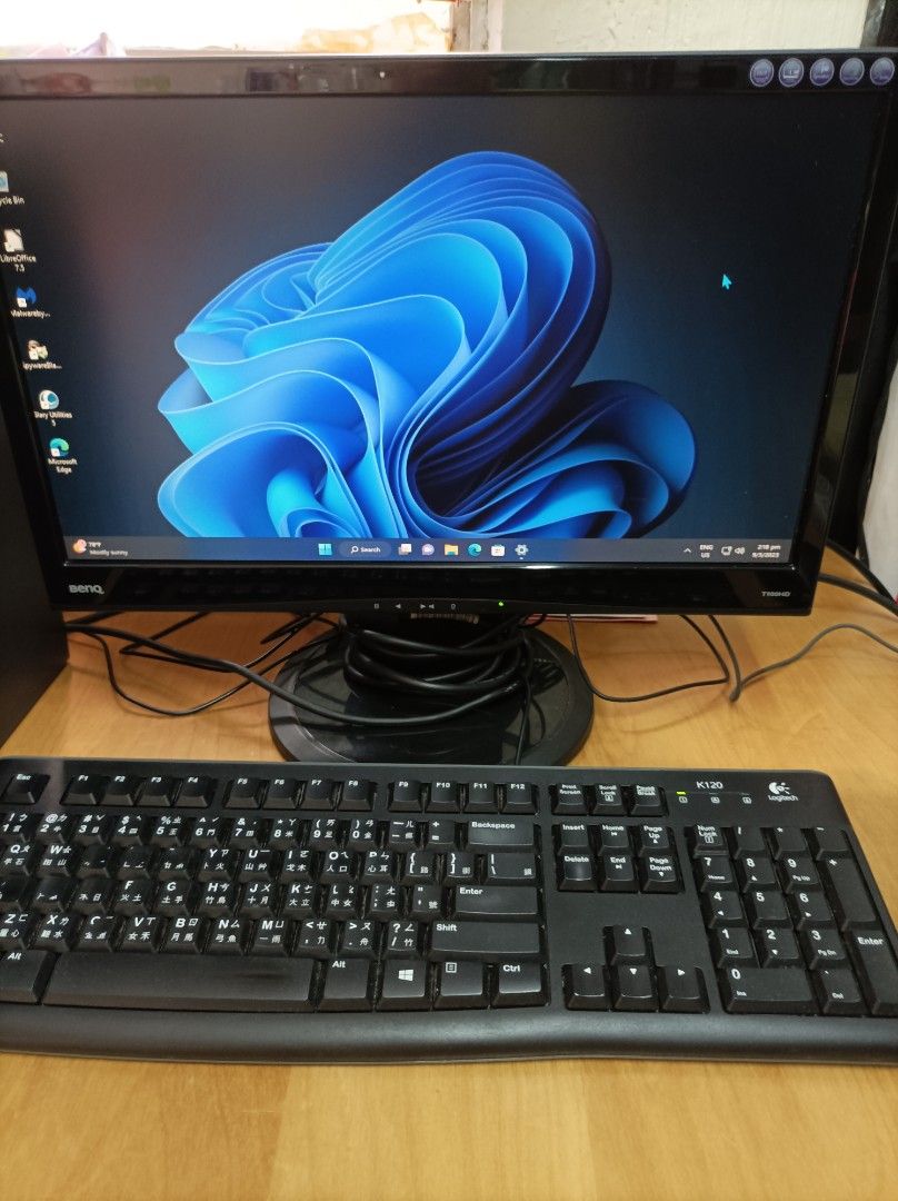 Lenovo Windows 11 Pro version 22H2 Desktop Set with 19" Monitor, 電腦＆科技 ...