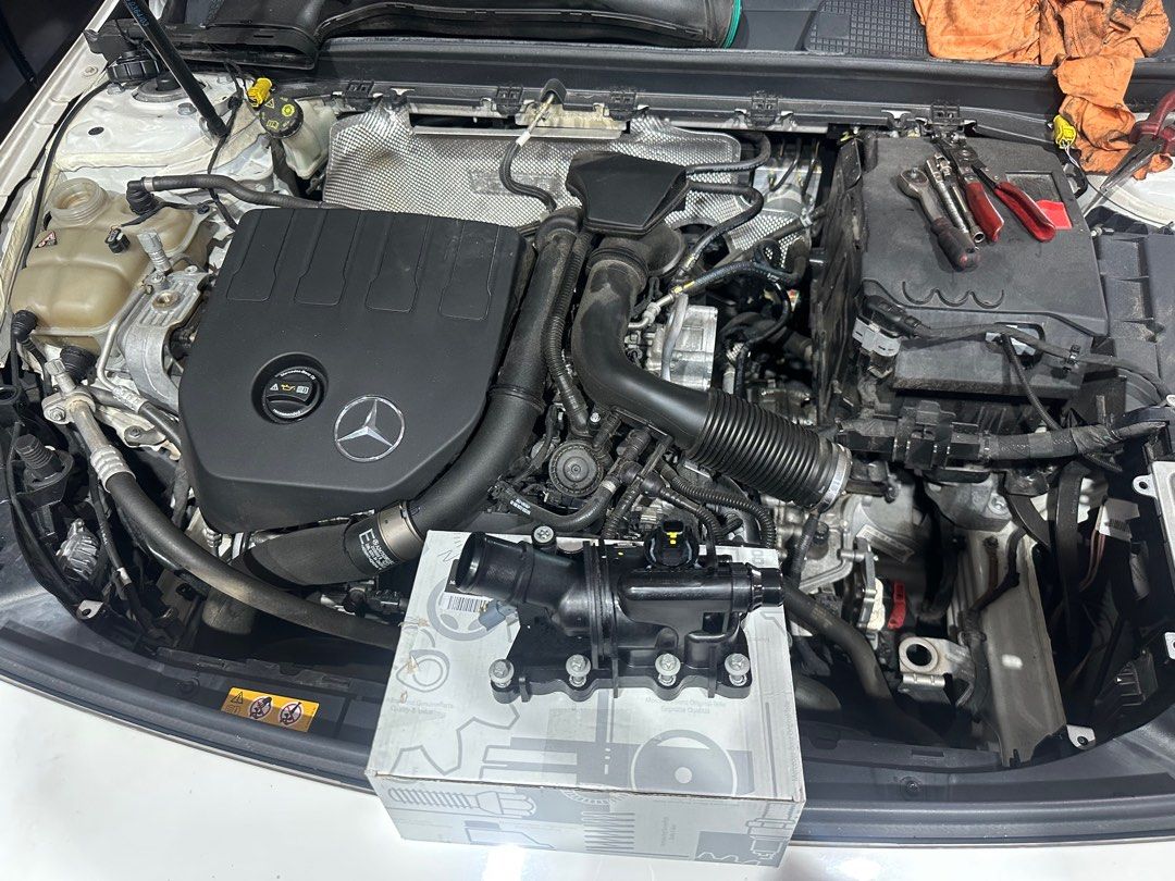 Mercedes w177 original thermostat & coolant & installation, Car ...