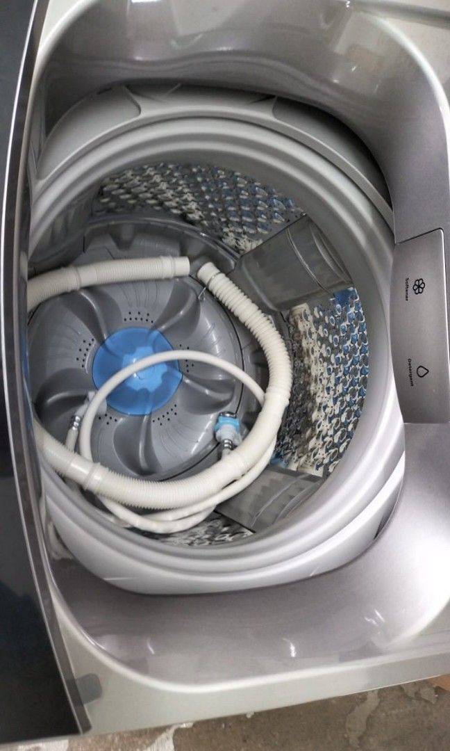 Midea 10.5kg top load Model : MA200W105D, TV & Home Appliances, Washing ...