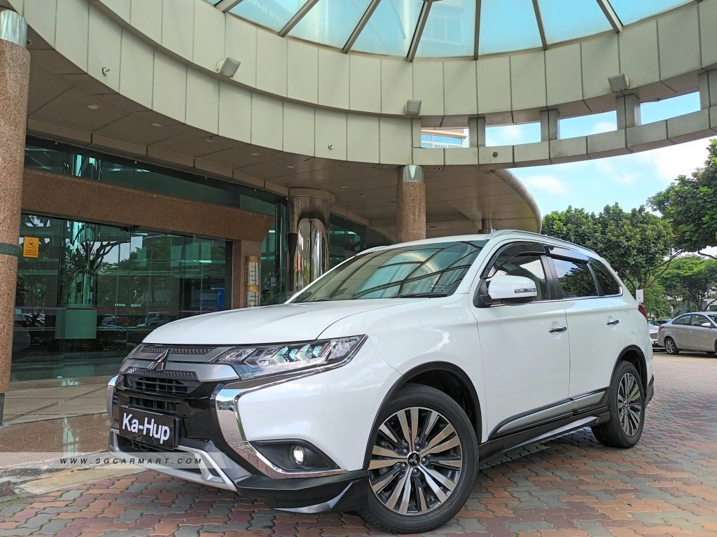 Mitsubishi Outlander 2.0 CVT Classic 7-Seater (A), Cars, Used Cars on ...