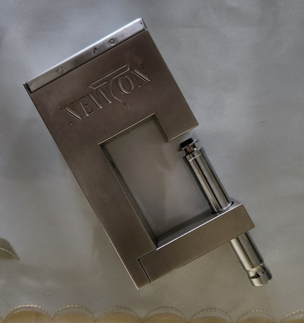 Newton Invents Gate Lock, Furniture & Home Living, Security & Locks ...