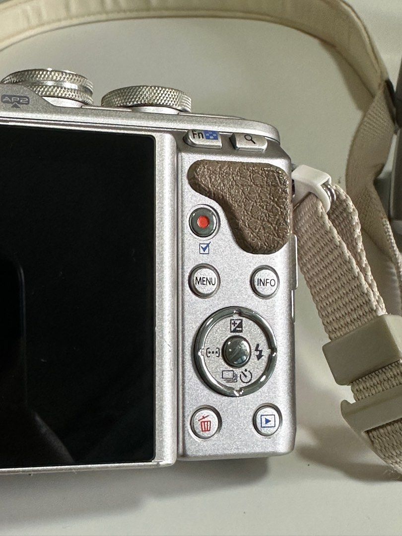 Olympus Pen EPL 8, Photography, Cameras on Carousell