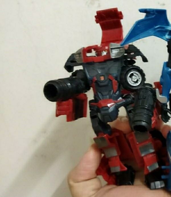 Original transformers prime deluxe ironhide use jnt dfod, Hobbies ...