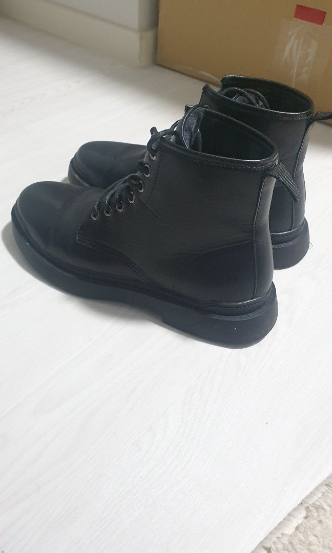 Primark boots, Men's Fashion, Footwear, Boots on Carousell