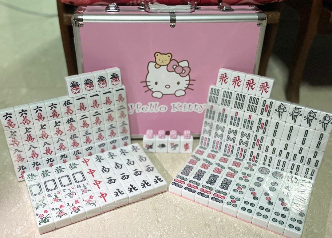 SG Set Instock Hello Kitty Mahjong Pink Limited Edition / Doraemon ...