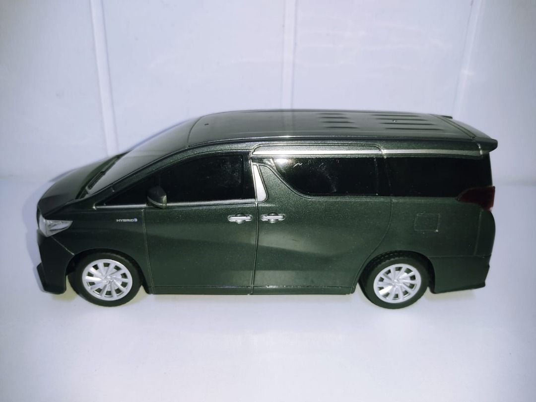TOYOTA ALPHARD VELLFIRE RC REMOTE CONTROL CAR, Hobbies & Toys, Toys ...