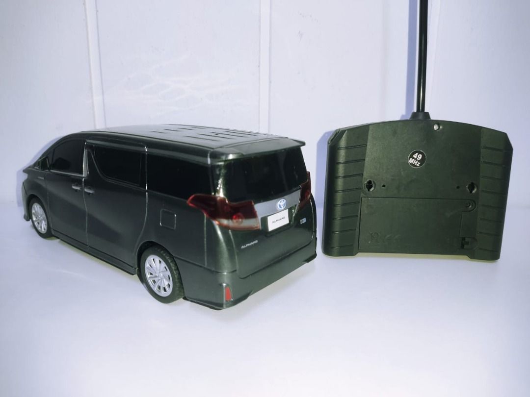 TOYOTA ALPHARD VELLFIRE RC REMOTE CONTROL CAR, Hobbies & Toys, Toys ...