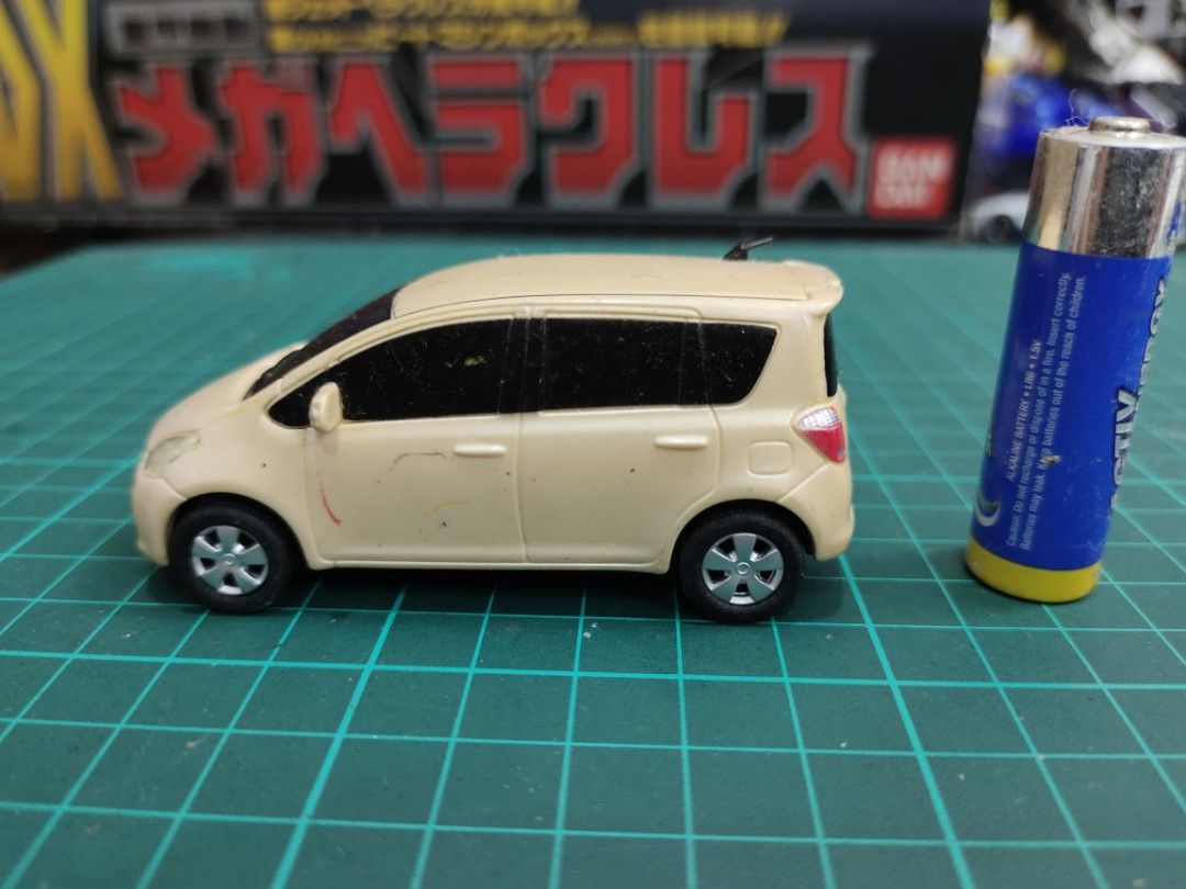 Toyota ractis pullback car, Hobbies & Toys, Toys & Games on Carousell
