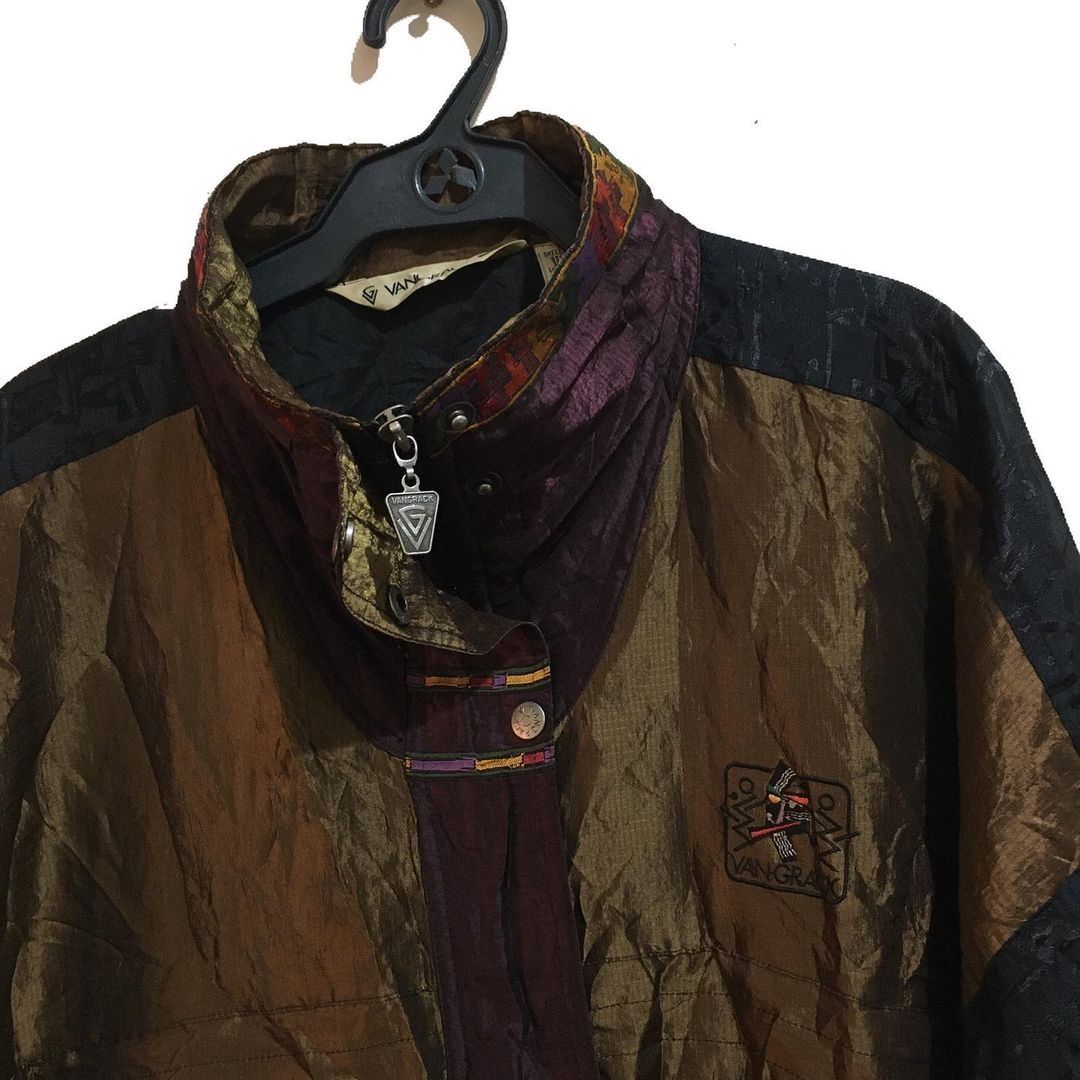 "Vangrack" vintage windbreaker, Men's Fashion, Coats, Jackets and ...