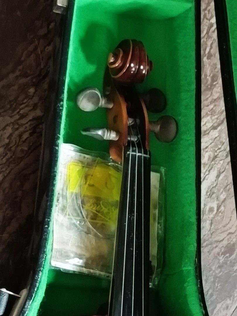 Vintage Suzuki Violin made in Japan circa 1950s, Hobbies & Toys, Music & Media, Musical ...