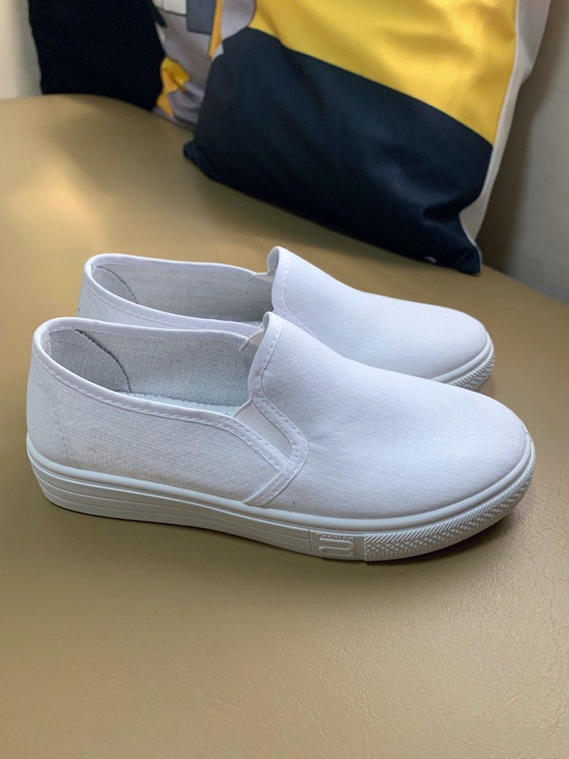 Womens plain white canvas slip on on Carousell